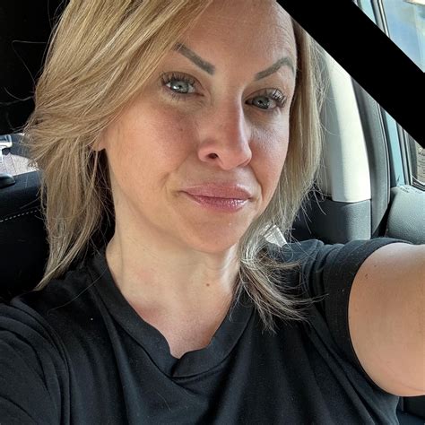 Thelen Robyn Thelen Robyn Updated Her Profile Picture