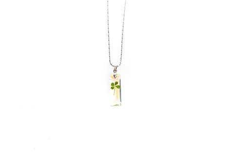 Four Leaf Pendent La Belle