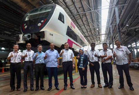 Inisiatif Tenaga Diperbaharui Diperluas Kepada Pengangkutan Awam Kosmo Digital