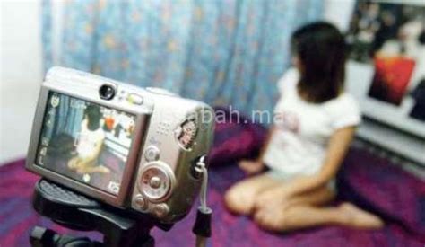 مغربيــة في فضيحـــة 73 فيديـو جنسيـا جريدة الصباح