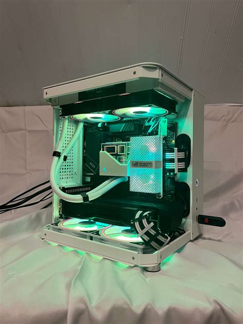 “infinitum” 7900x 7900xt 64gb Ddr5 5tb Wifi6e 1300 Watt Psu Jawa