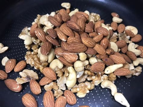 건강한 간식 견과류 강정