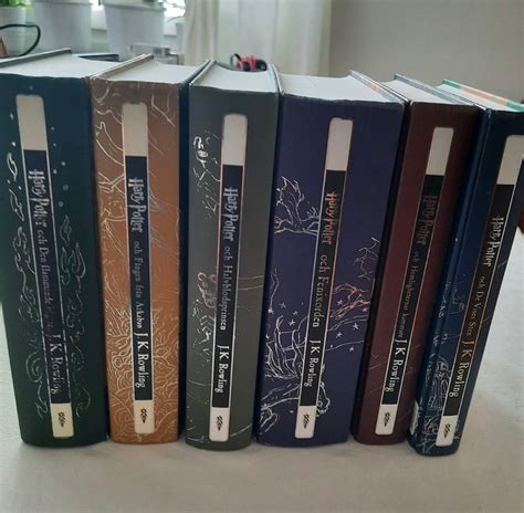Se produkter som liknar Harry Potter Serie J K Row på Tradera 671570684
