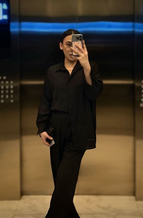 Femboy Azalea Simple Yet Unforgettable Filipino Transsexual Escort