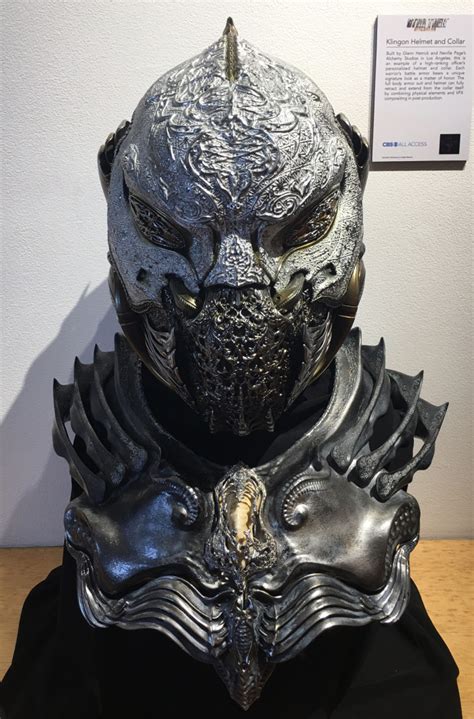 Star Trek Discovery Exhibit Reveals Starfleet Klingon And Vulcan