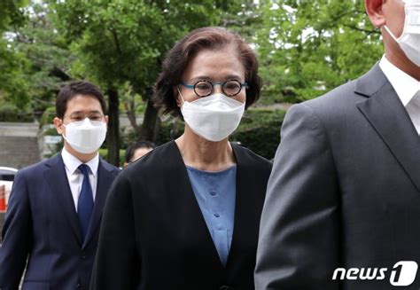 직원에 상습폭언·폭행 한진家 이명희 징역형 집행유예 파이낸셜뉴스