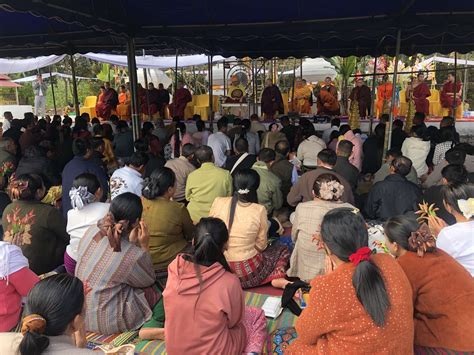 မြန်မာ လာအိုနယ်စပ်၊ ကျိုင်းလပ်မြို့၌ သုံးဆူကပ်ကျော်စေတီ ထီးတော်တင်နှင့် နဂါးရုံဘုရား၊ ဆရာတော်စံက