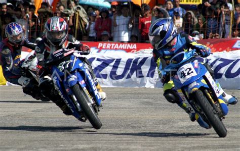 Bapal Motor Antara Foto