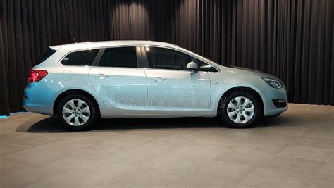 Opel Astra Sports Tourer 2016 Ar Exterior View Front Back Side Main