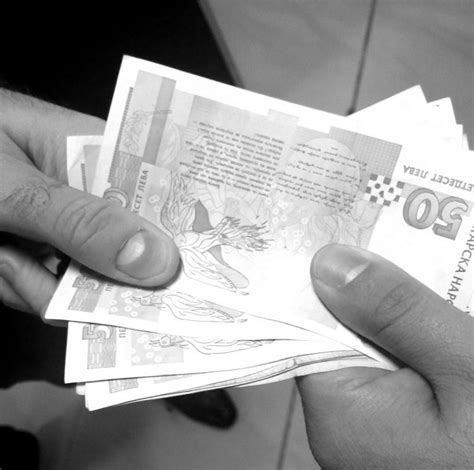 ПРЕБИВАВАНЕ В БЪЛГАРИЯ И СЪБИРАНЕ НА ЧЛЕНОВЕ НА СЕМЕЙСТВО Йосифова And Иванов