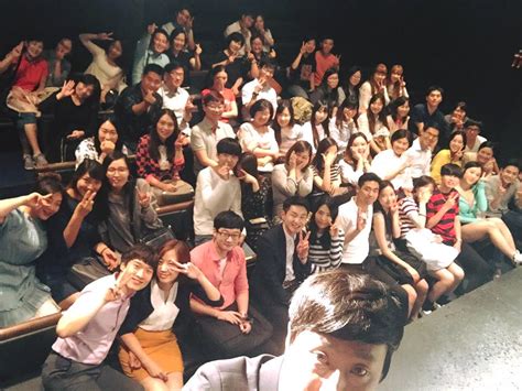 연극 어겪사 6월 3일 금요일 8시공연 관객분들과 함께😚 귀한 연극 어차피 겪어야 될 사랑이야기