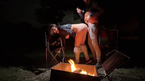 clipuri video porno gratuite futai În camping xhamster