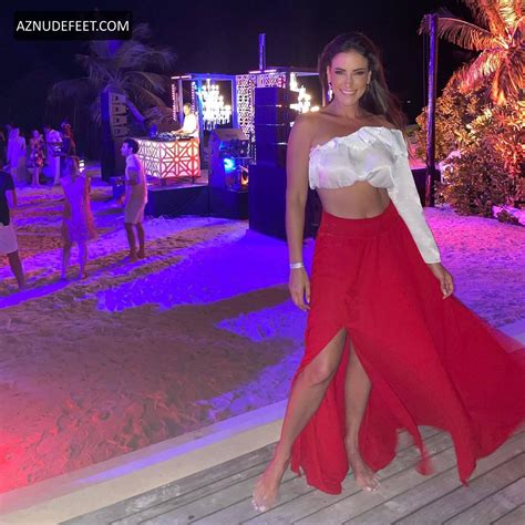 Juliana Lopes Feet Aznudefeet