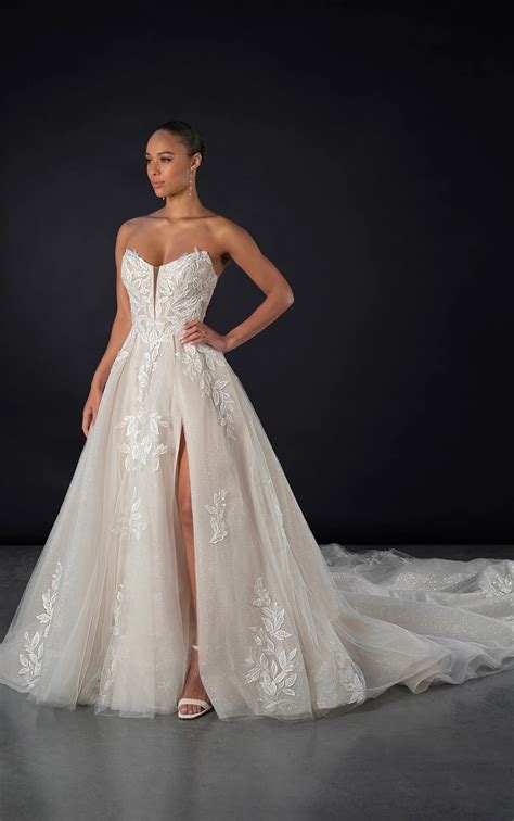 Strapless Lace A Line Wedding Dress With 3d Florals Style 1825