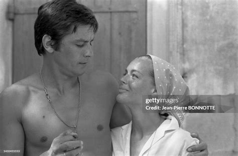 Alain Delon Et Romy Schneider Lors Du Tournage Du Film La Piscine