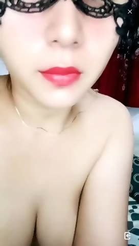 Nikmatnya Anal Sambil Live