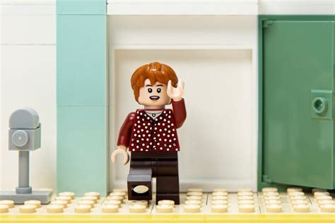 Light Up Your Creativity With The New Lego® Ideas Bts Dynamite Set Official Lego® Shop Us