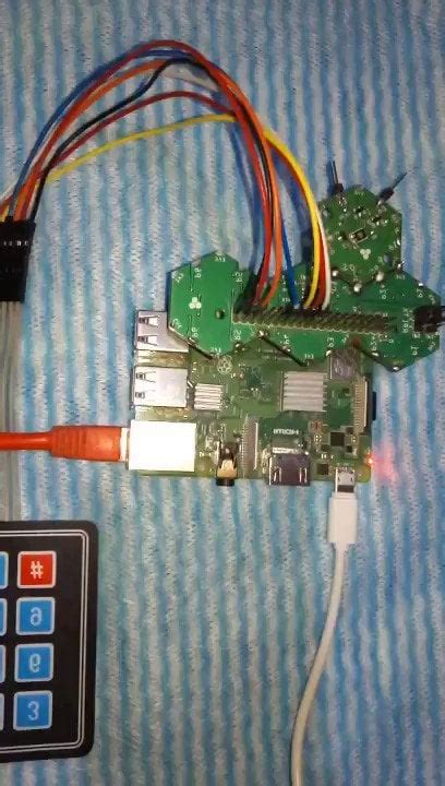 Controlling Hexabitz Rgb Led Module Using 4x3 Keypad Via Raspberrypi