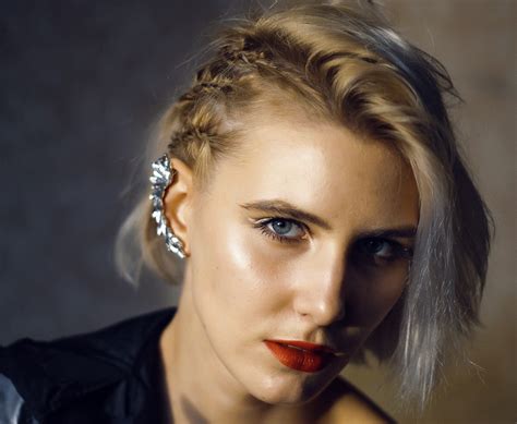 25 Flattering Short Hairstyles Without Bangs For Women Hairdo Hairstyle