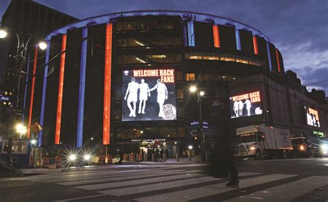Ny Knicks Fans Return To Madison Square Garden Kuwait Times Newspaper