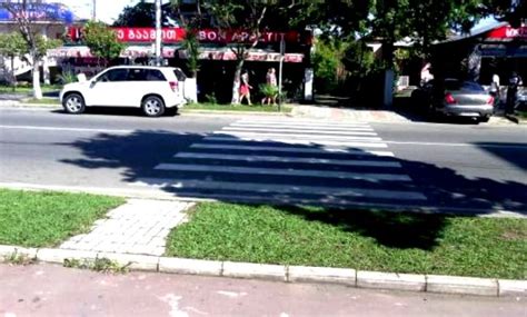 ქობულეთში ეტლით მოსარგებლეებისთვის ორ ქუჩაზე პანდუსები მოეწყობა Batumelebi • ზებრა