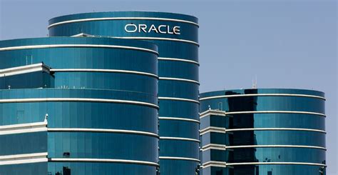Oracle Extends Cloud Offerings Takes Aim At Amazon Vox