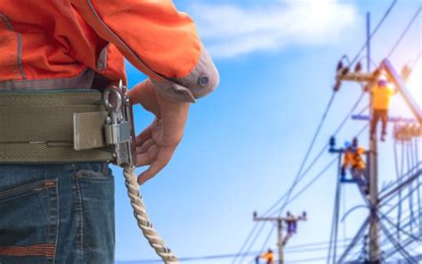 People On Platform Diabsolut