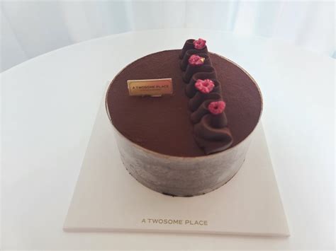 투썸플레이스 케이크 메뉴 칼로리 클래식 가토 쇼콜라 홀케이크 송도 타임스페이스점 포장 후기 네이버 블로그