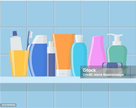 화장품 병이있는 욕실 선반 크림 샴푸 젤 스프레이 튜브 비누 치약 및 칫솔 피부 및 바디 케어 화장실 아름다움과 클렌저를위한