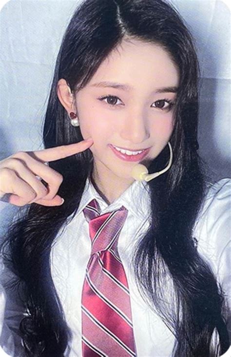 𝒞𝗈𝗅𝗅𝖾𝖼𝗍𝗂𝗈𝗇𝗌 ꒱에 있는 𐂯님의 핀 포즈 폴라로이드 프레임 아이돌