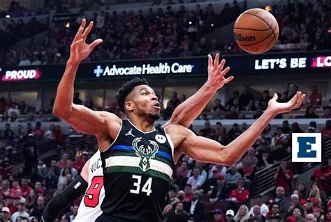 Ασύλληπτη εμφάνιση από Αντετοκούνμπο και μεγάλη νίκη των Μπακς στο Σικάγο για το 3 1 Έθνος