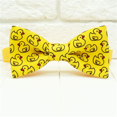 Donald Duck Bow Tie Color