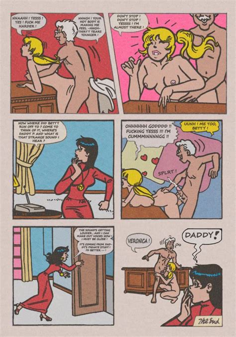 Veronica Lodge Nude Cumception