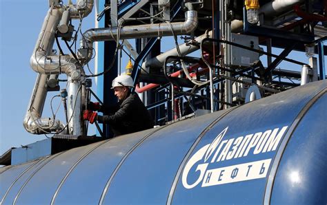 Oil Export Sanctions Pose A Threat To The Russian Regime Expert Says