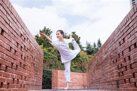 여성 요가 사진 무료 다운로드 Lovepik