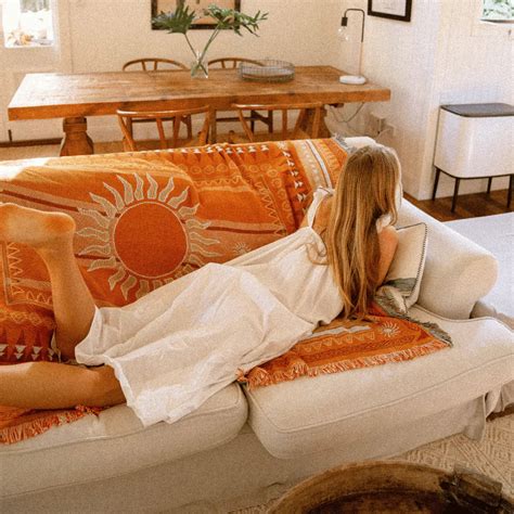 Header Section Store