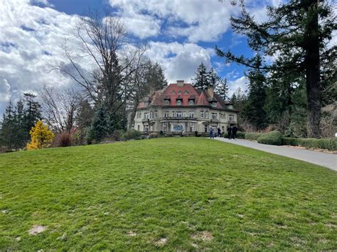 Pittock Mansion Hike Has Everything You Want In A Hike