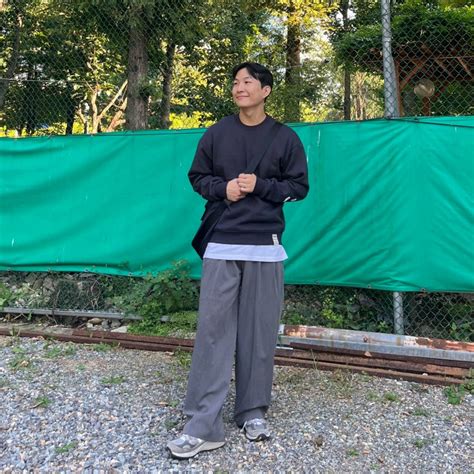 남자 여자 맨투맨 코디 그레이버 스웻셔츠 추천 네이버 블로그