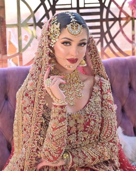 25 Aa Pose Ideas Bridal Outfits Bridal Dresses Bridal Dress Design