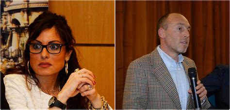 Per Lex Dirigente Della Provincia Di Imperia Giulia Colangelo 17 Capi