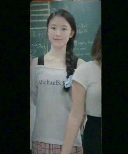 아이들 슈화 어린시절 사진들  연예이슈 수다방 네모판