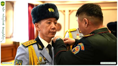 Хурандаа цолтнууд мэндэллээ