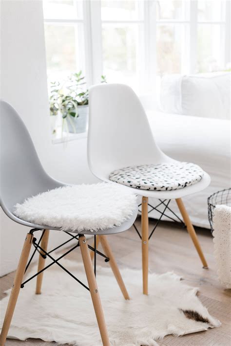 Seat Cushion For Eames Chair In White Limitiert Von Pomponettiinterior