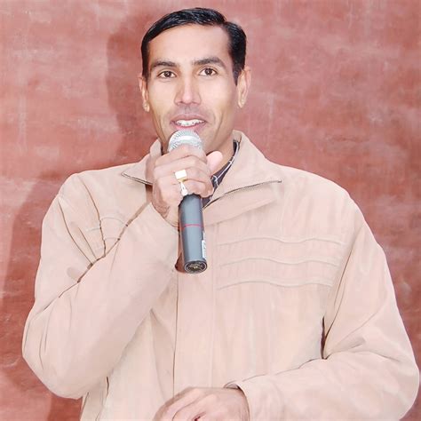 Manoj Depavat “ऐक बार रब ने मुझसे कहा चांद चाहिए या दुनिया मेने कहा दोनो उसने कहा ठीक है दोनो