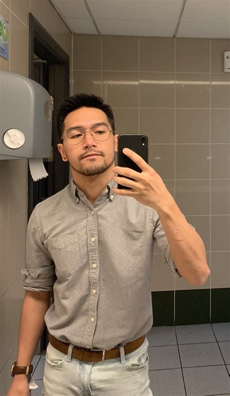 Aa On Twitter Show Us A Picture Of You Wearing Glasses Because You