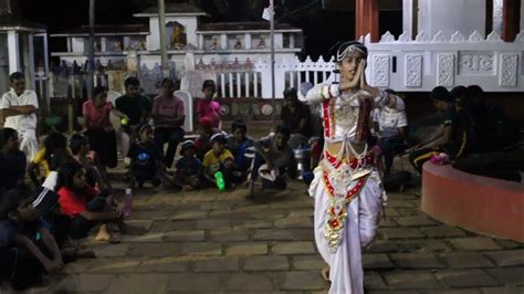 විශේෂ ආරාධිත නර්ථනාංගය නර්ථන ශිල්පිනී රන්දිකා කාවින්දි Youtube