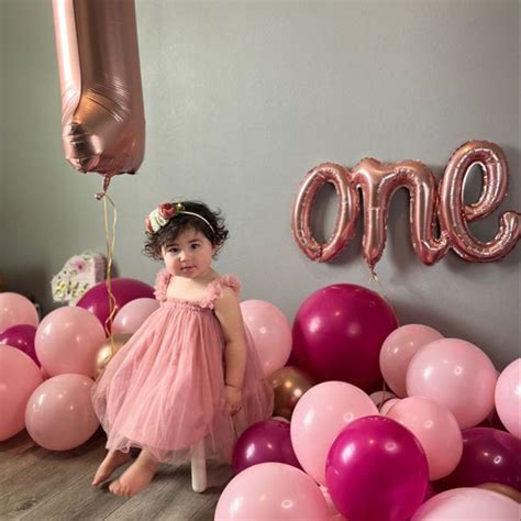ایده تولد یک سالگی دختر بادکنک ارایی تولد یک سالگی دختر