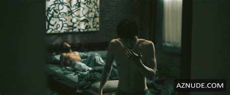 The Fall Of The House Of Usher Nude Scenes Aznude Men