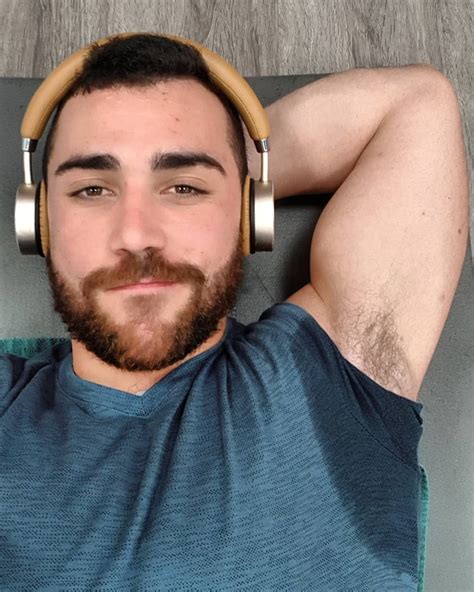 Pics Of Guys Armpit Hair Poking Out Of Their Shirt Sleeves Page 5