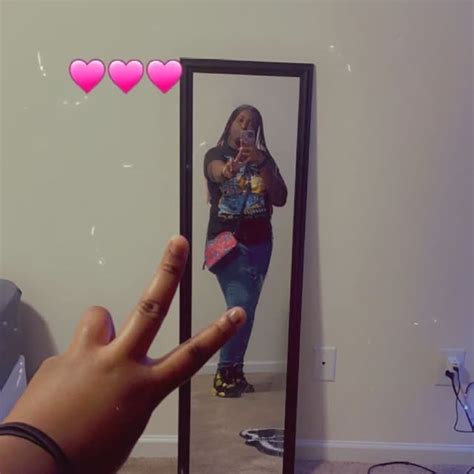 1 4 U 🙃🩷 Theyluv Tanalah • Threads Say More